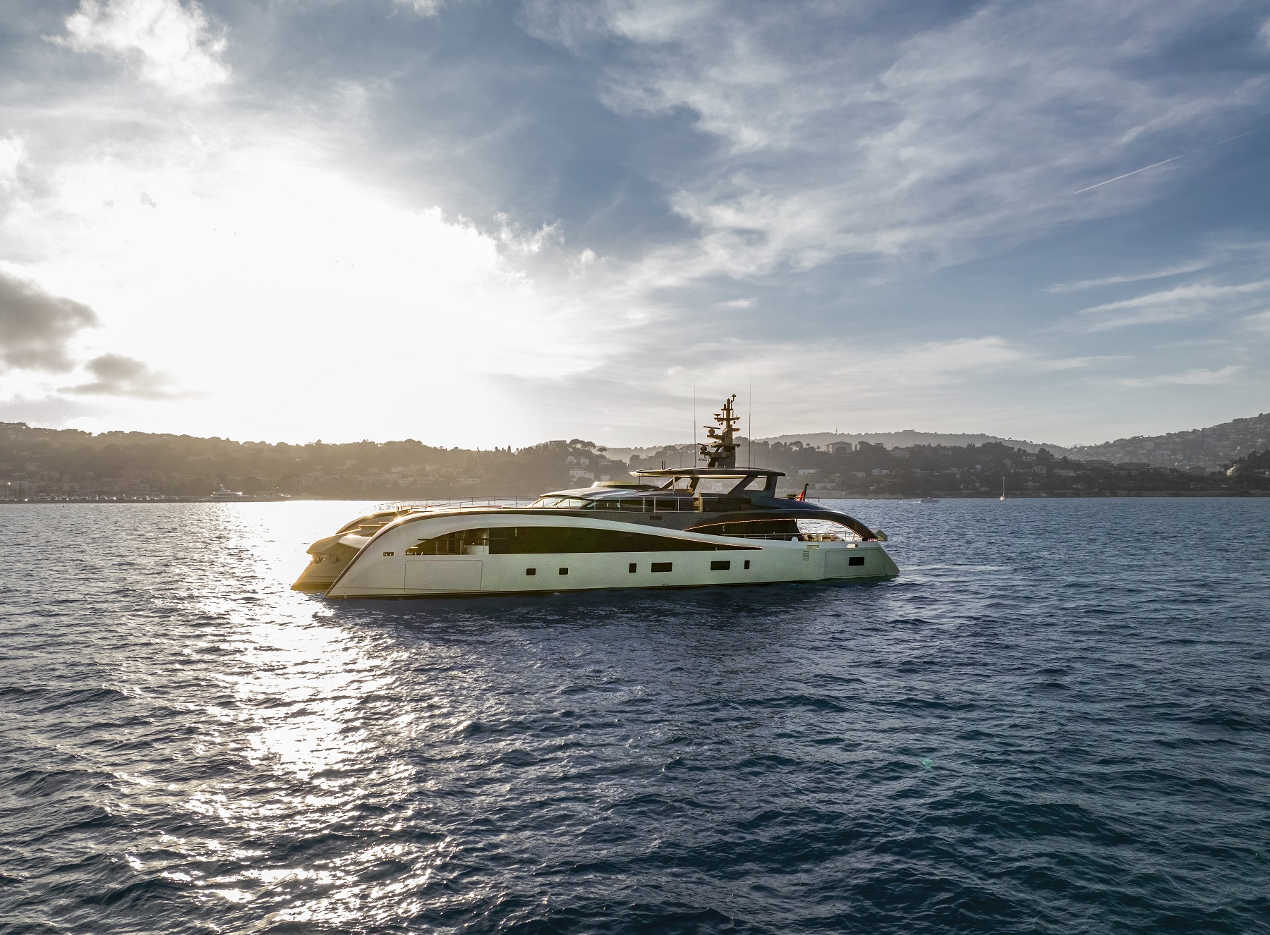 Yacht SEAWOLF X, Rossinavi | CHARTERWORLD Luxury Superyacht Charters